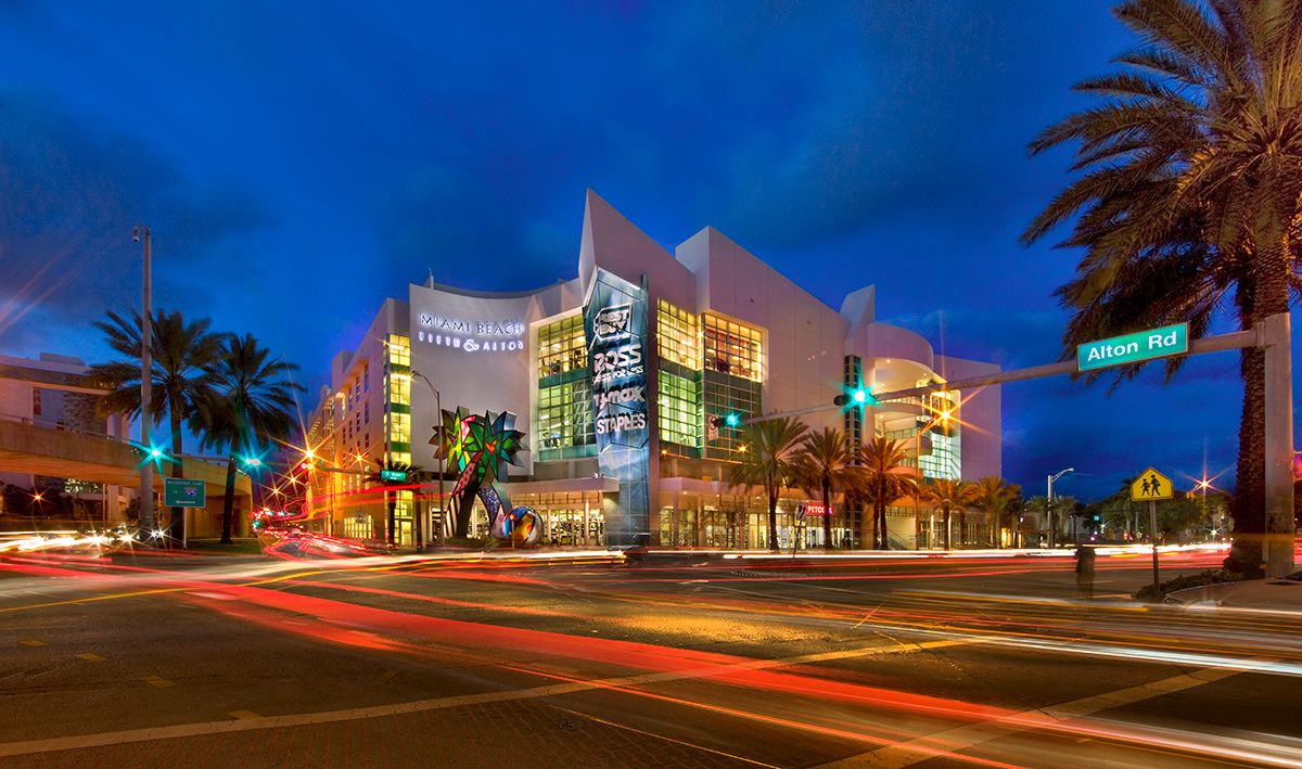 Fifth Street South Beach Photo Highlights by Miami in Focus.