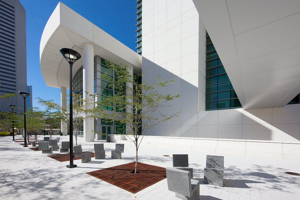 Index of /images/miami-mb/miami/landmark-buildings/mc-courthouse